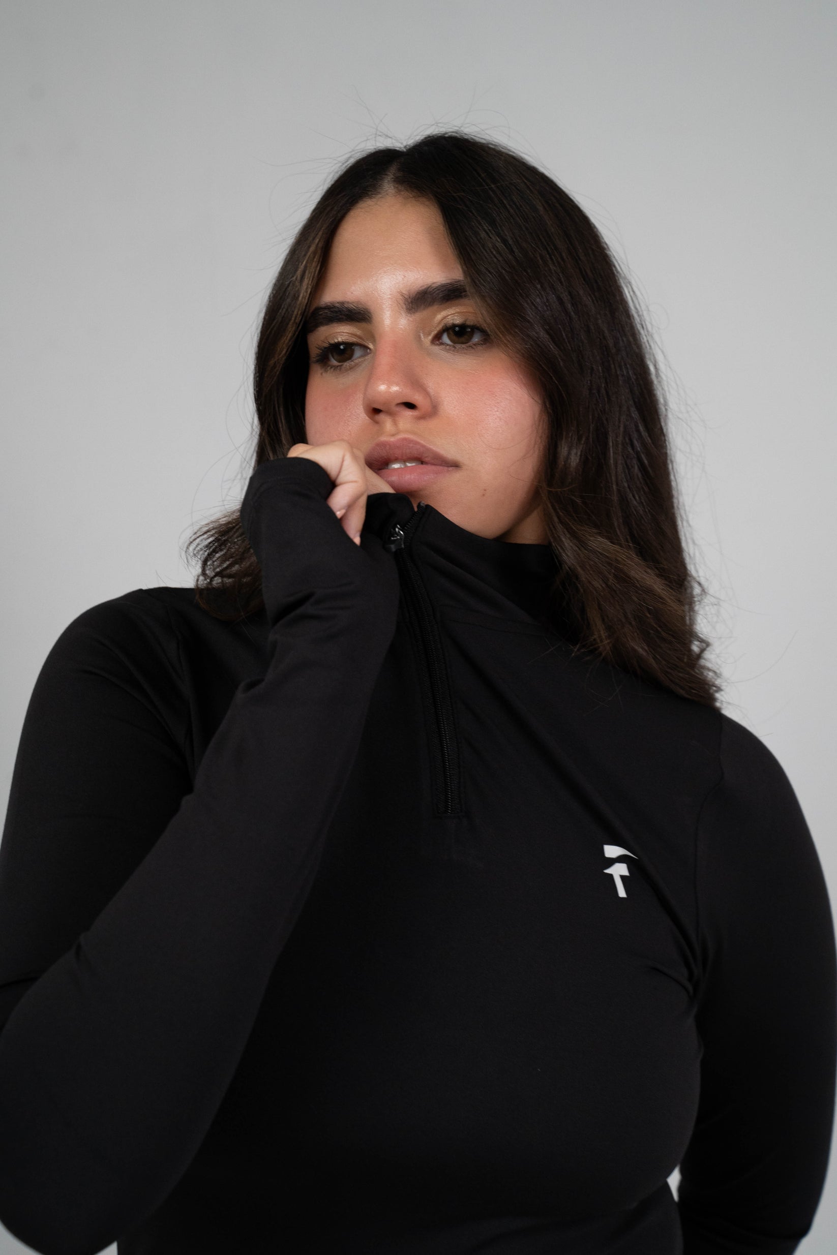 ULTRA SOFT ESSENTIAL ZIPPER BODY FIT TOP - Black – FIT TRIBE