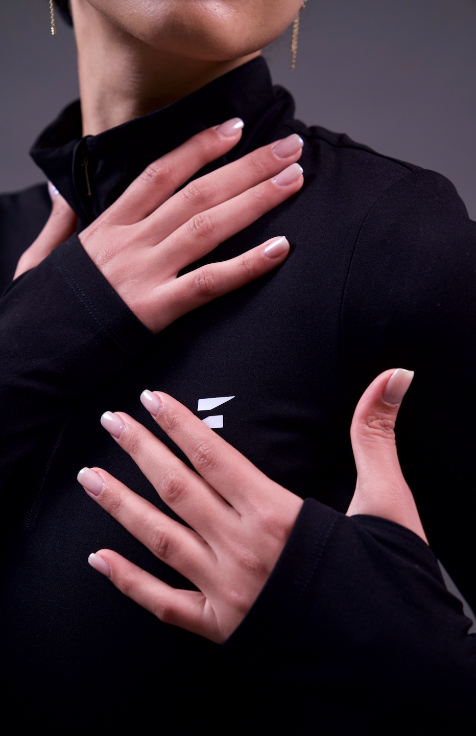 ULTRA SOFT ESSENTIAL ZIPPER BODY FIT TOP - Black – FIT TRIBE