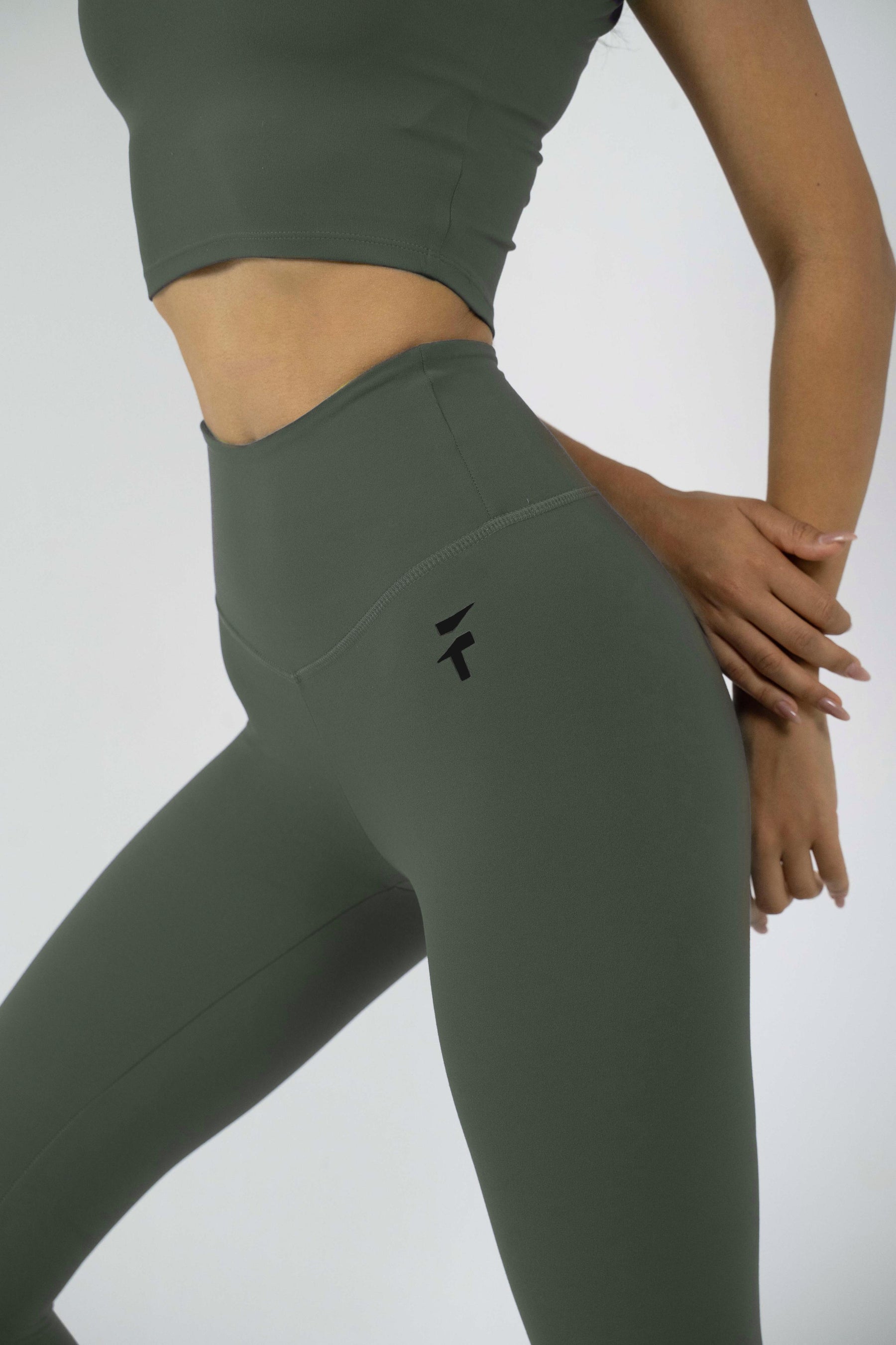 FIT TRIBE - PREMIUM SPORTSWEAR - REDEFINE YOUR STYLE!